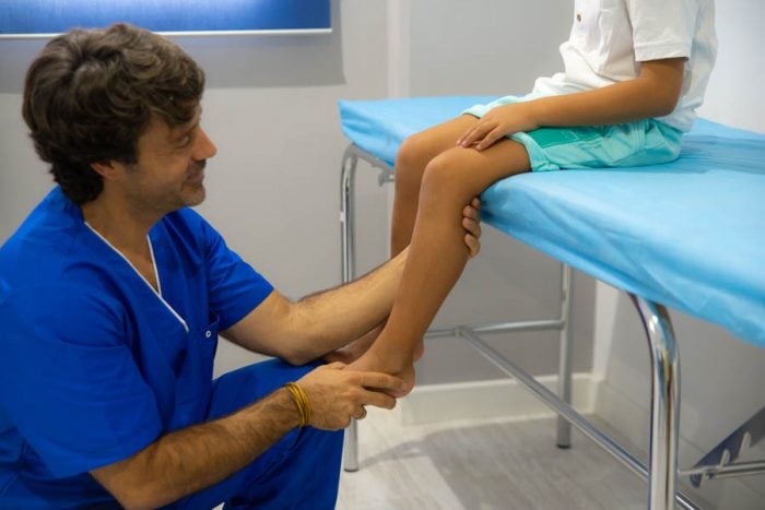 Knees in Parenthesis (Genu Varo)| Foot Clinic La Malagueta